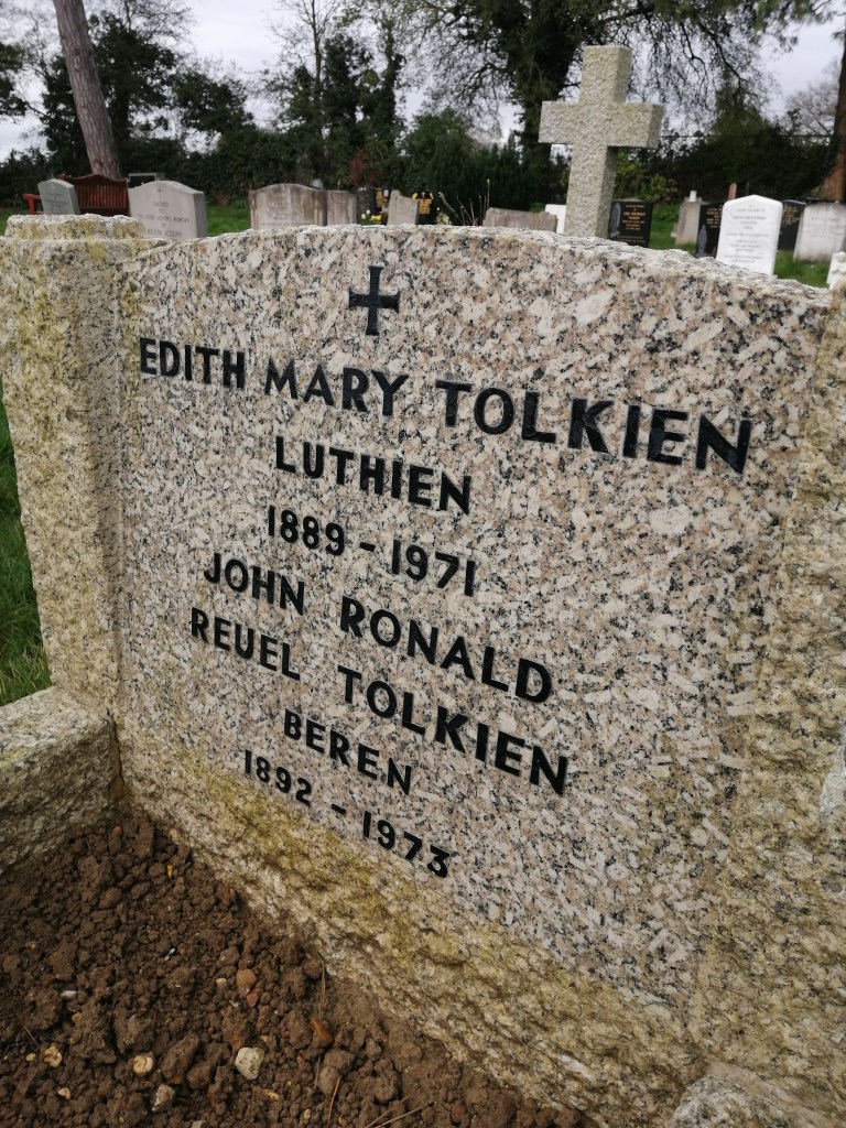 Beren and Luthien – J.R.R. Tolkien’s Grave, Wolvercote, Oxford – Wordland