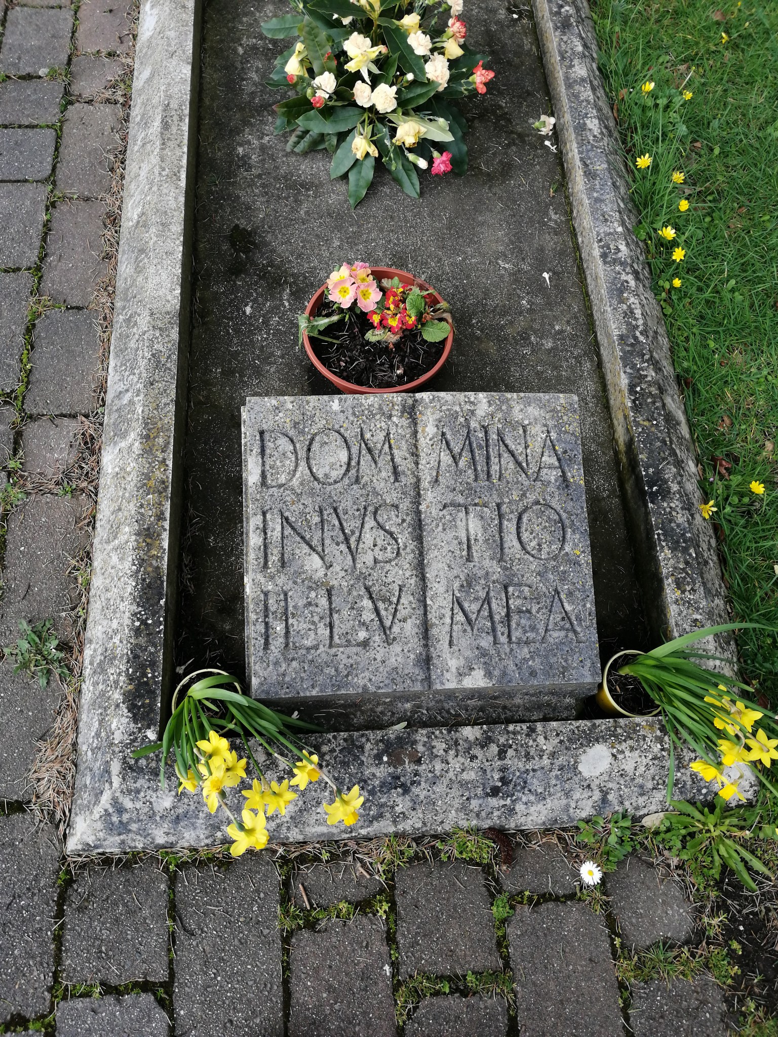 The Grave of T.E. Lawrence – St Nichola’s Church, Moreton, Dorset ...